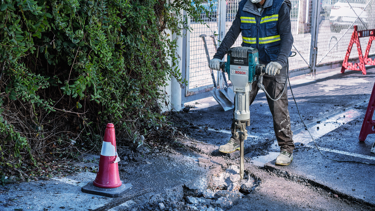 PRO HEX 28-4C Pointed Chisel - Bosch Professional