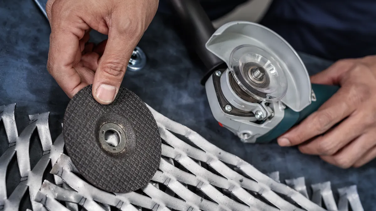 PRO Semi-Flexible Bonded Grinding Disc - Bosch Professional